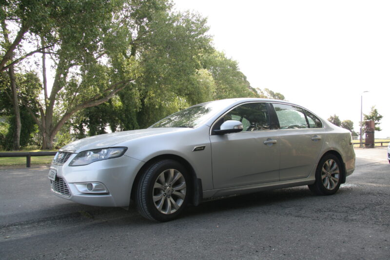 Taxis Gold & Black – THE REGION'S LARGEST LOCALLY OWNED TAXI COMPANY